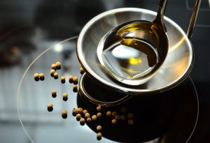 Does Vegetable Oil Freeze? (How to Store It) - Practical Cooks