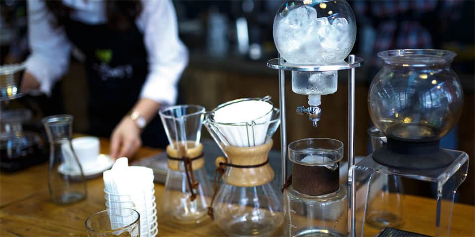 Should You Put Hot Or Cold Water In A Coffee Maker? - Practical Cooks