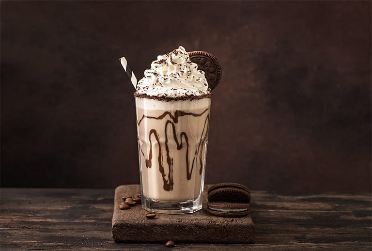 Frappuccino vs Latte - How Are They Different? - Practical Cooks