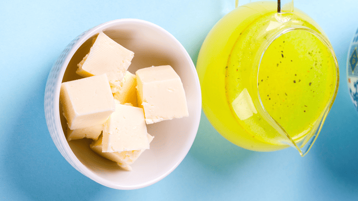 Do You Cook Bacon With Oil Or Butter? (Full Guide) - Practical Cooks